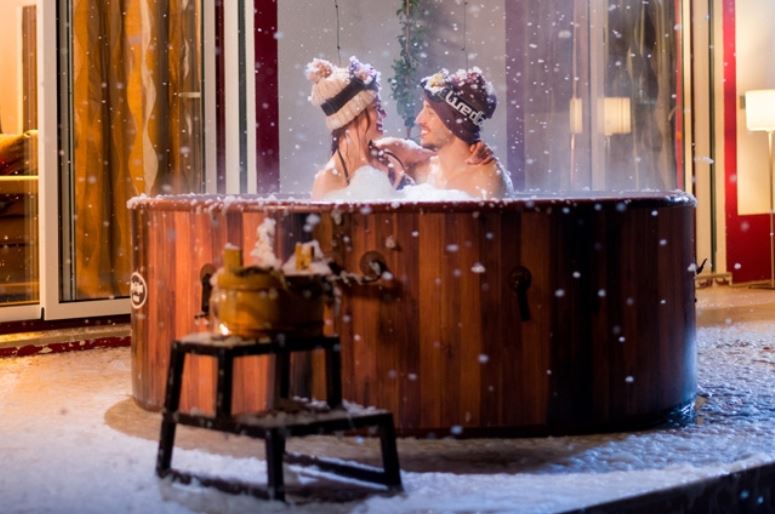 A Hot Tub for Christmas?! – Douglas Forest & Garden